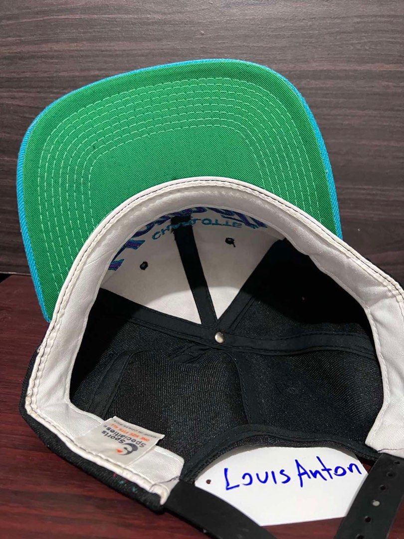 Vintage NBA Hornets 90s snapback cap (neg), Men's Fashion, Watches ...
