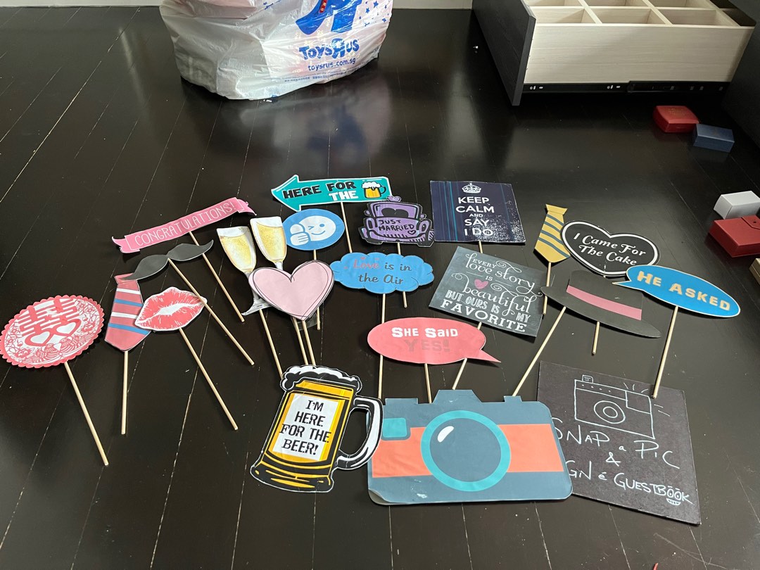 Wedding stuff! Wedding Xi ang baos and photo booth items!!, Hobbies ...