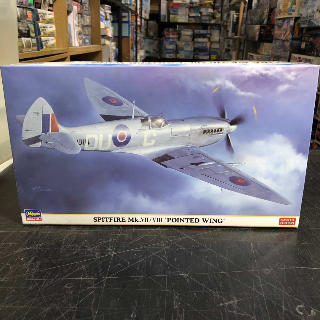 1/48 Hasegawa Spitfire Mk. VII/VIII Pointed Wing Model Kit, Hobbies ...