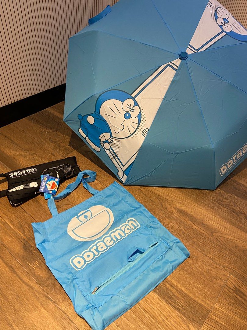 多啦A夢 Doraemon Umbrella 雨傘 雨遮 縮骨遮, 興趣及遊戲, 旅行, 旅遊 - 雨傘 - Carousell