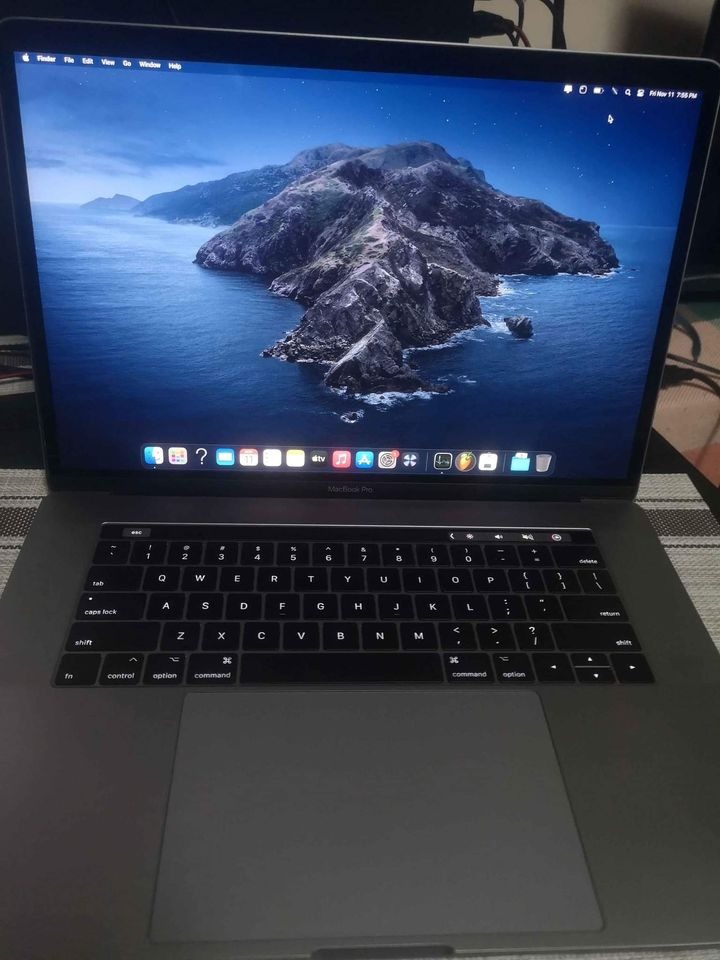 Apple MacBook Pro (15-inch) Touch bar i7 16gb 512gb SSD, Computers & Tech, Laptops & Notebooks ...