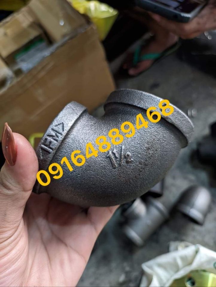 Bi Elbow Threaded, Commercial & Industrial, Construction Tools ...