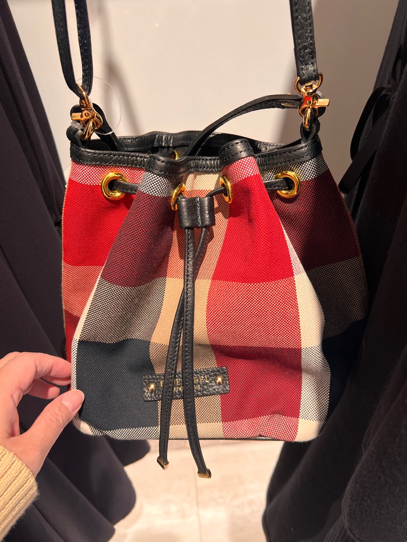 Blue Label Bucket Bag Japan ready stock, Women's Fashion, Bags ...