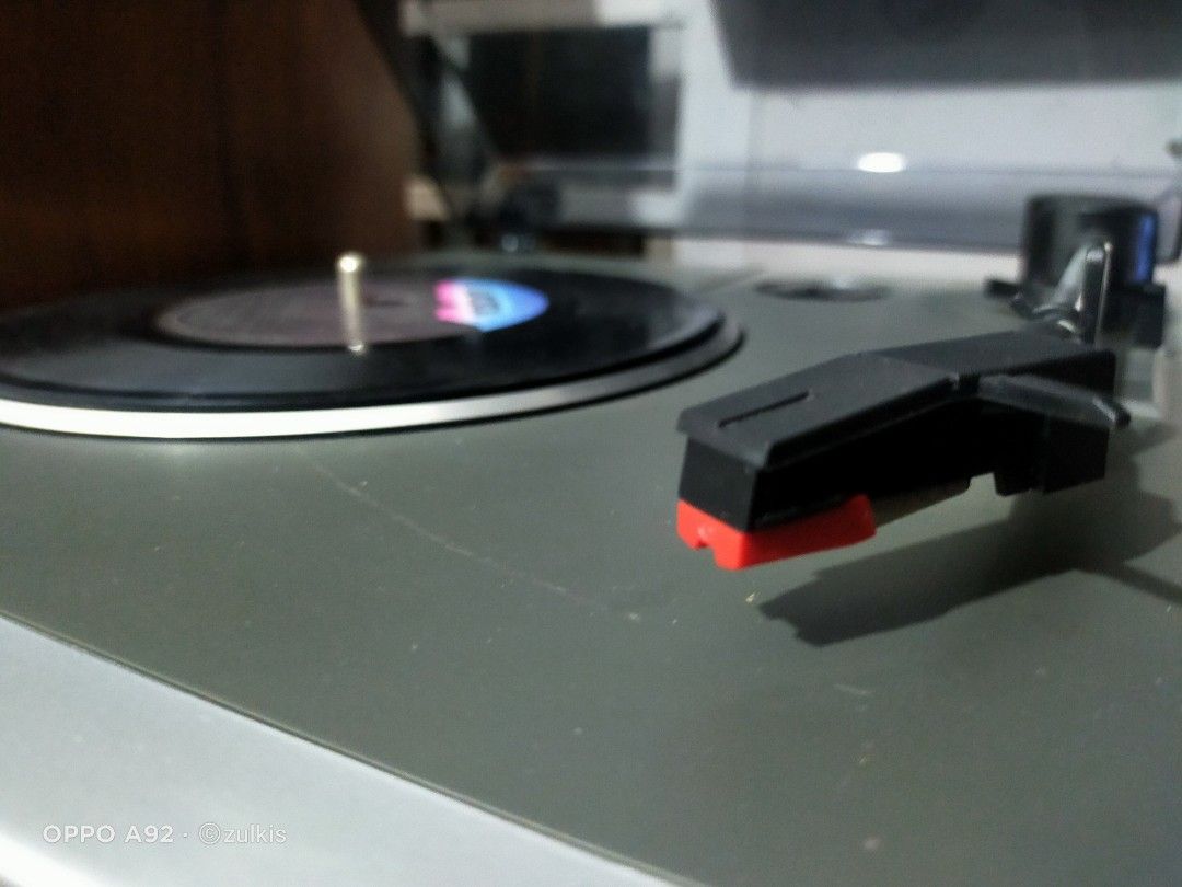 Bush Mini Turntable 1, Audio, Portable Music Players on Carousell