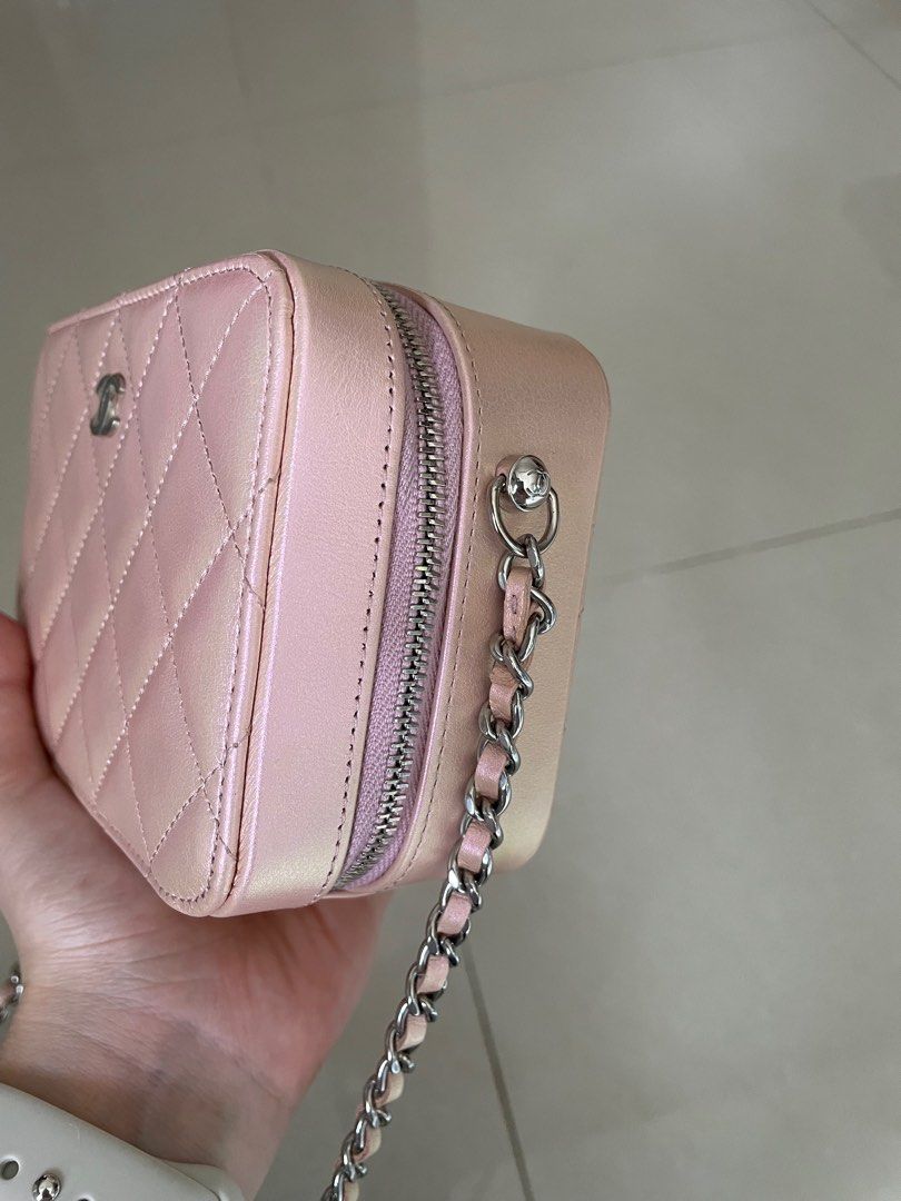 Chanel Mini Camera bag in 21k Iridescent Pink leather, Women's Fashion ...