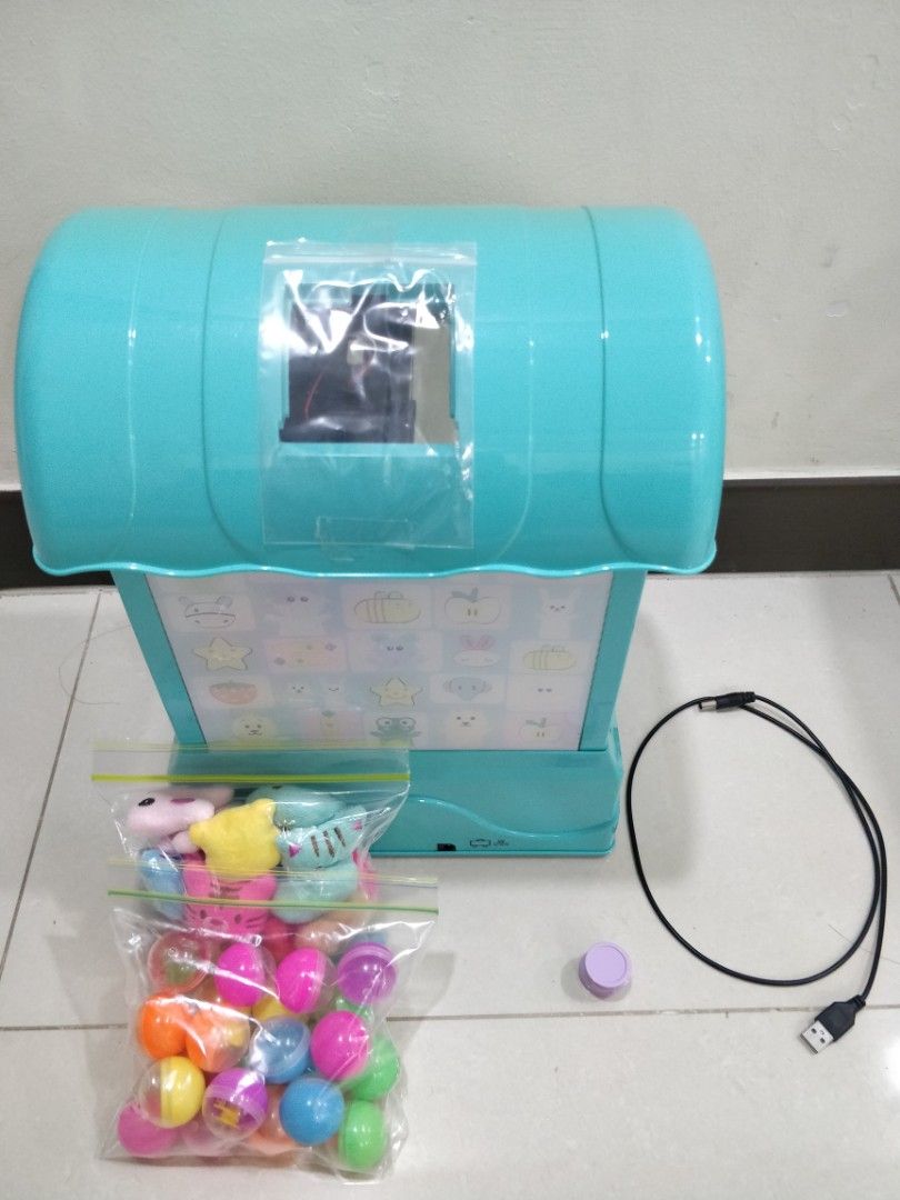 Claw Machine Catcher, Hobbies & Toys, Toys & Games on Carousell