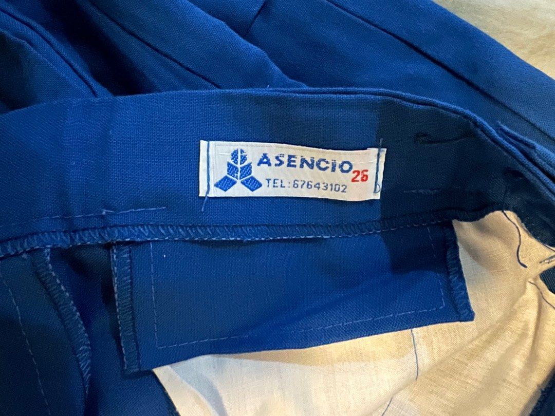 Clementi Primary School Uniform, Men's Fashion, Tops & Sets, Sets ...