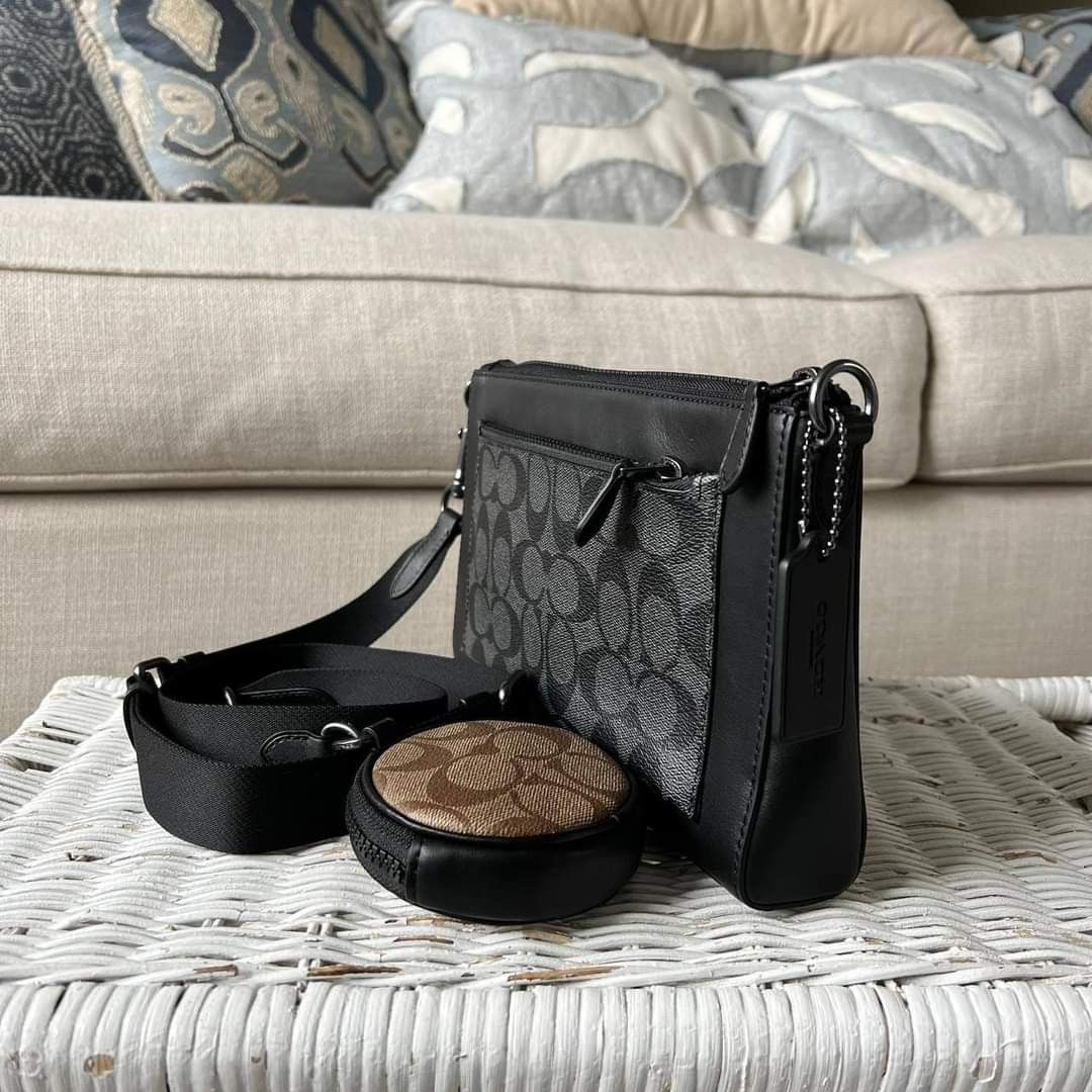 Coach Holden in Signature Canvas, Men's Fashion, Bags, Sling Bags on ...