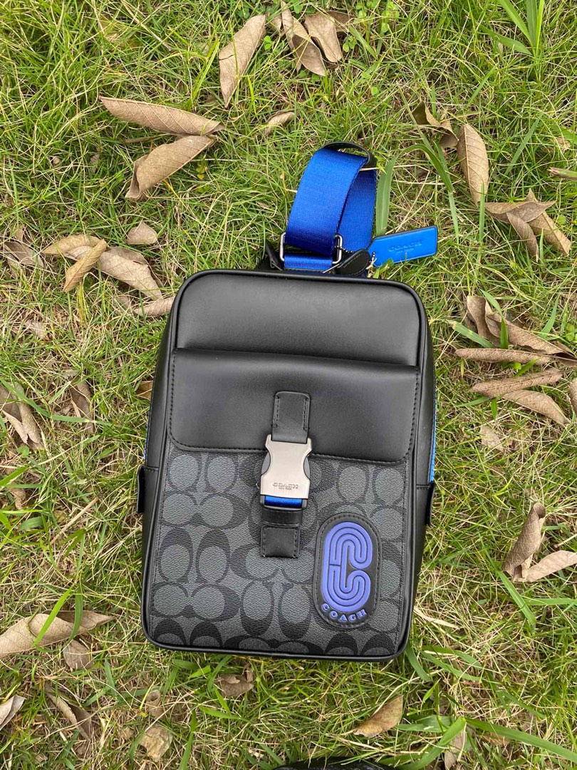 Coach Track Pack In Colorblock Signature, Men's Fashion, Bags, Sling ...