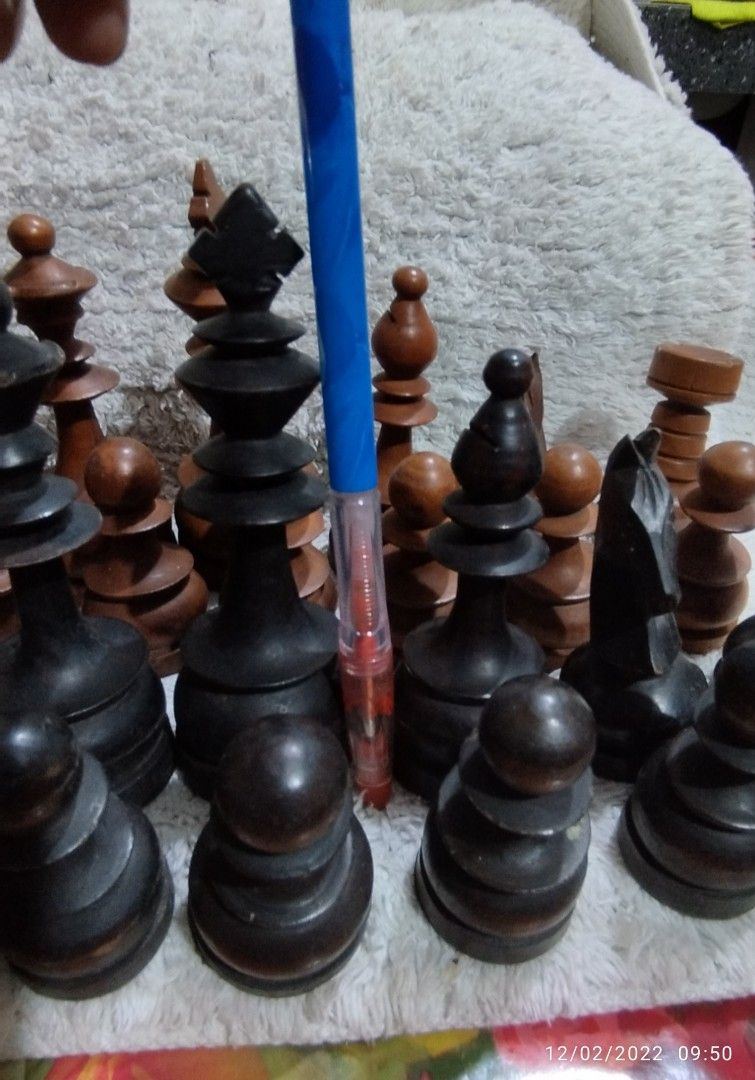 Complete chess pieces narra wood 5" inches wala po itong board, Hobbies ...