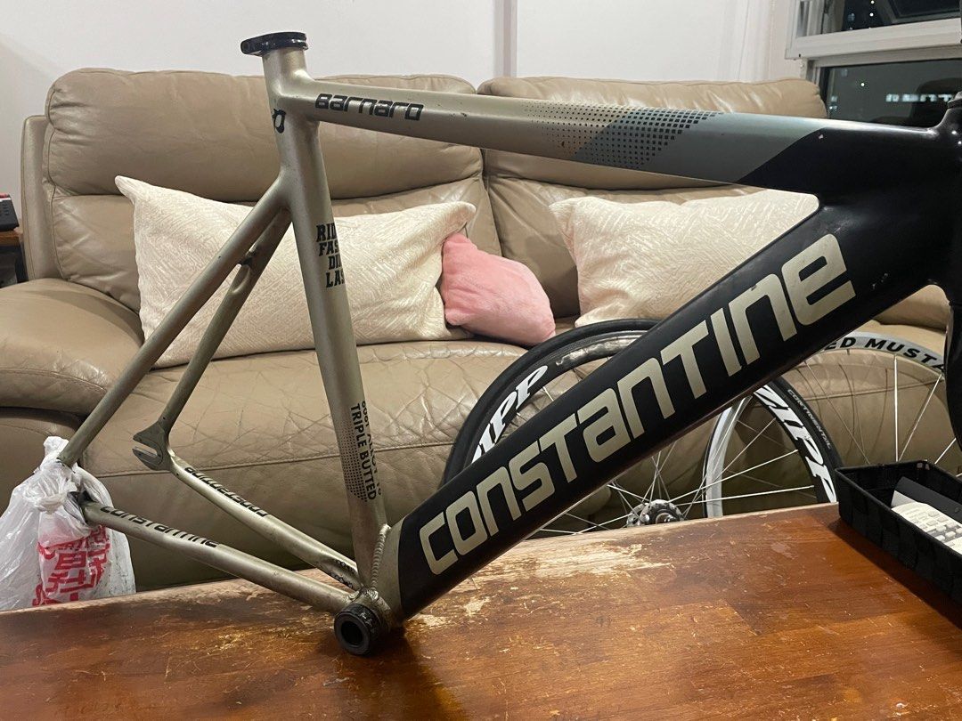 Constantine Barnard track / fixie frameset Black Gold, Sports Equipment ...