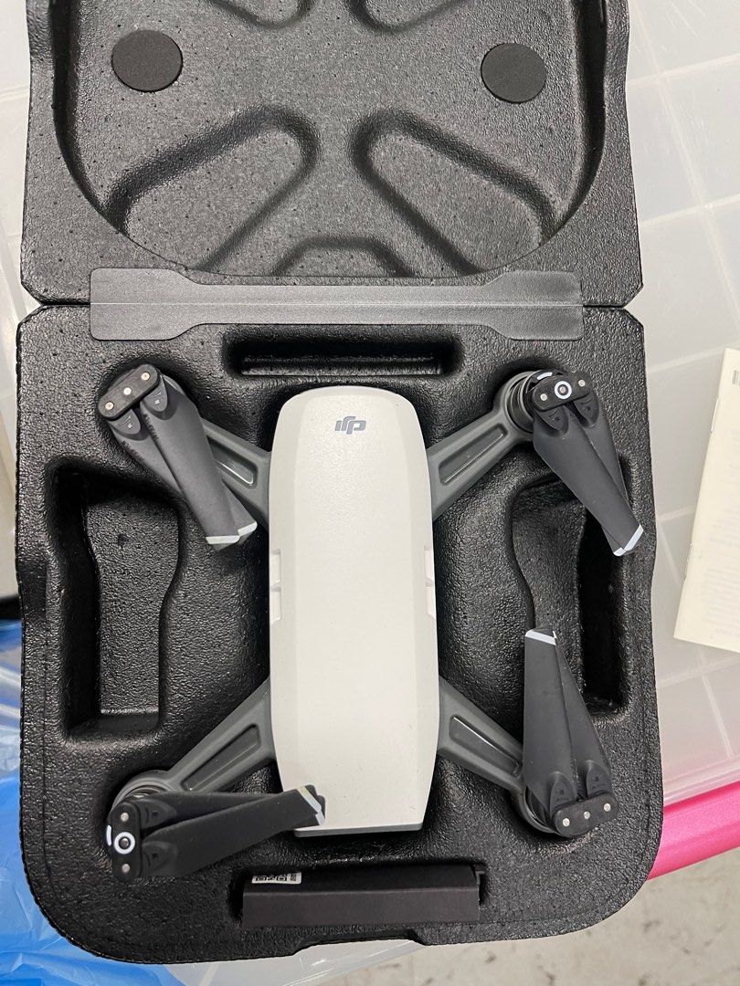 DJI Spark, Photography, Drones on Carousell