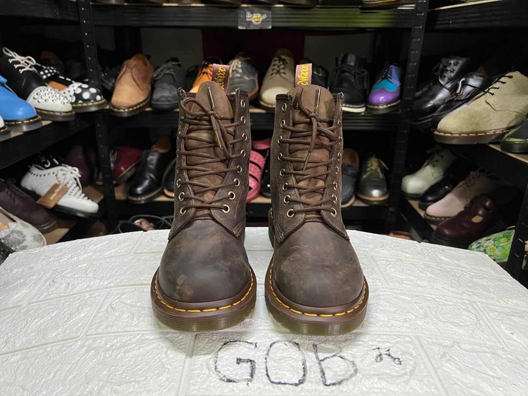 Dr. Martens 1460 Uk4, Women's Fashion, Footwear, Boots on Carousell