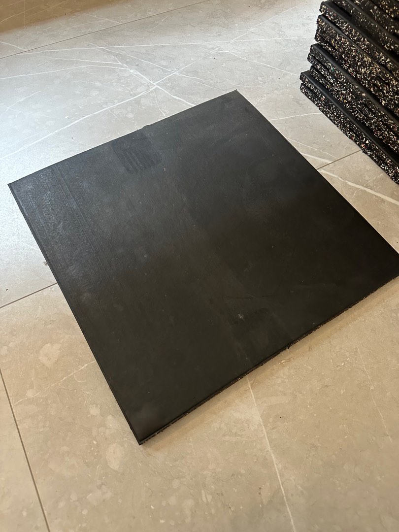 EPDM Gym mat with connectors, Sports Equipment, Exercise & Fitness ...