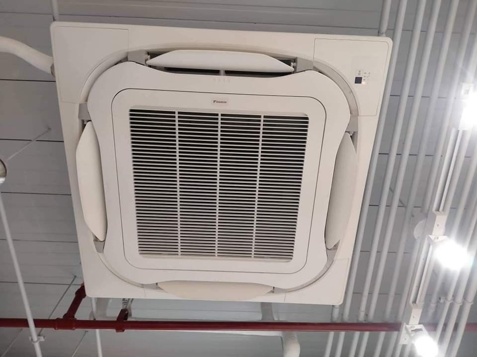 FOR SALE BRAND NEW FLOOR MOUNTED TYPE AIRCON CASSETTE CEILING SUSPENDED ...