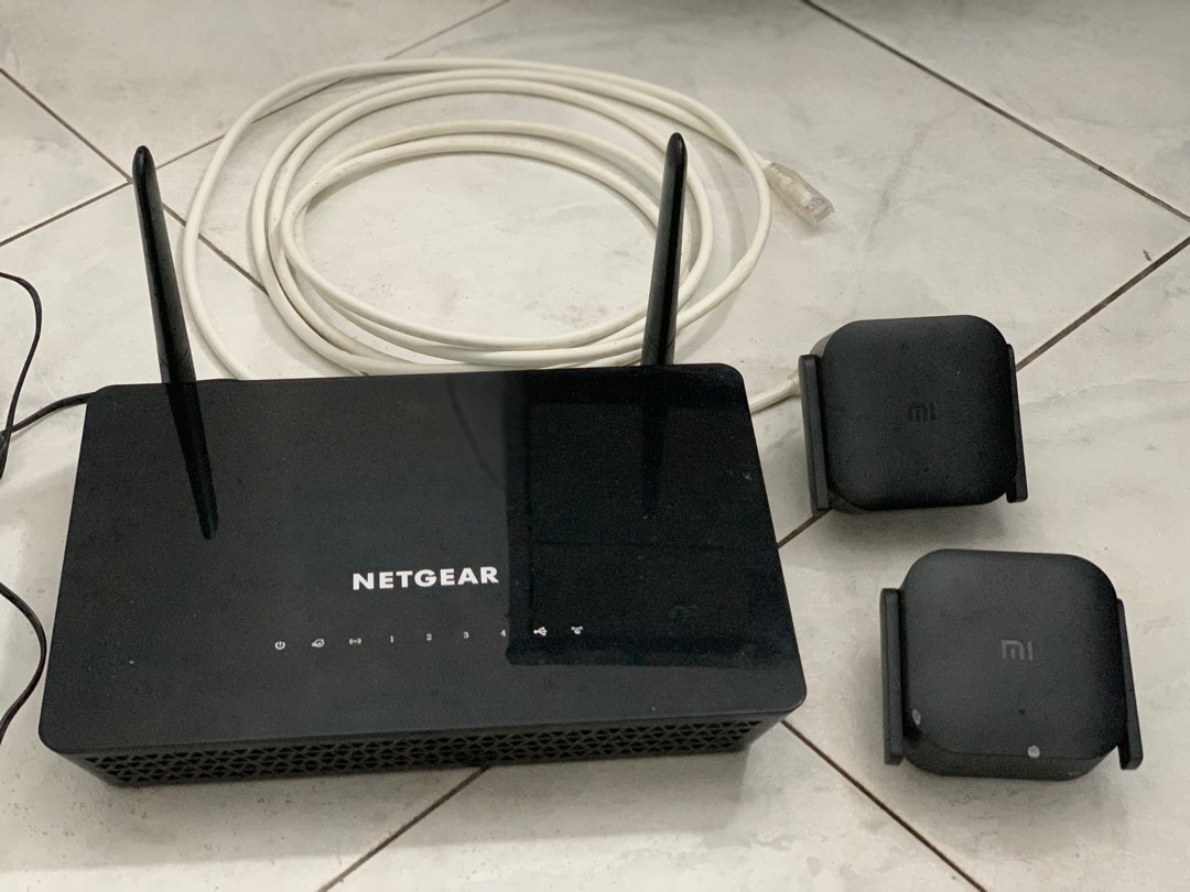 (Free delivery) Netgear AC1200 R6220 smart WiFi router + 2 Xiaomi Wi-Fi ...