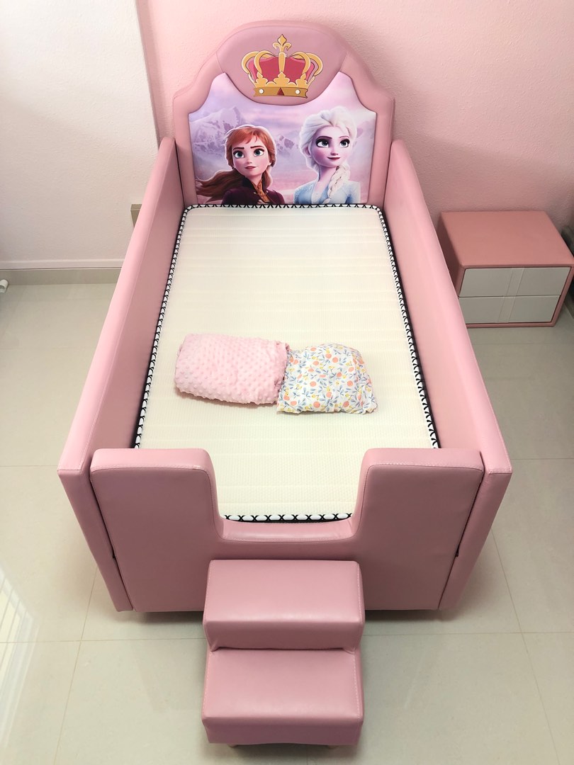 Frozen Elsa&Anna bed frame, mattress & mattress cover., Babies & Kids, Baby Nursery & Kids ...