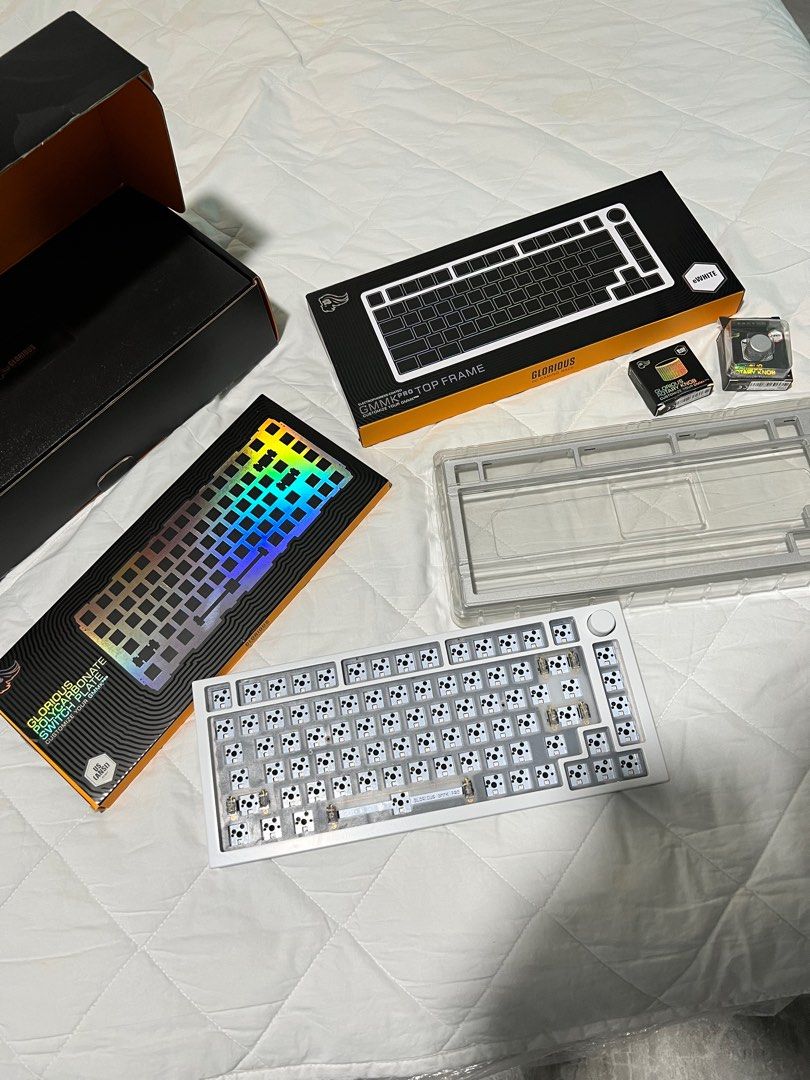 GMMK PRO WHITE Barebone 75% Mechanical Gaming Keyboard, Computers & Tech, Parts & Accessories ...