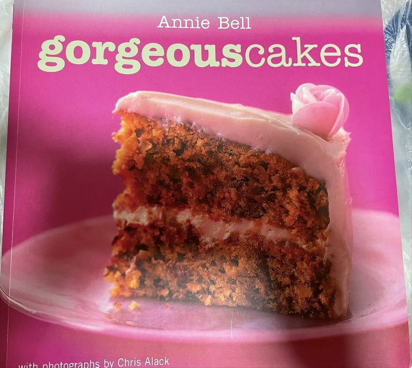 Gorgeous Cakes Annie Bell (, Hobbies & Toys, Books & Magazines, Fiction ...