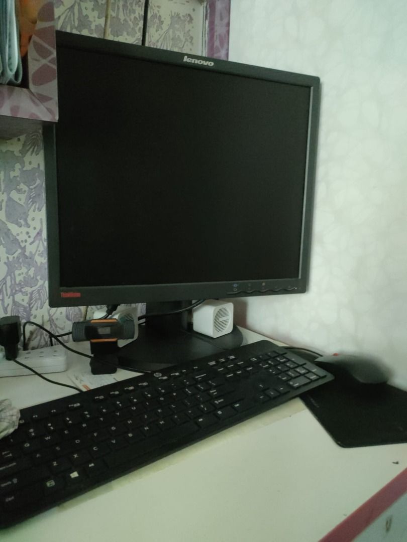 HP work PC full set, Computers & Tech, Desktops on Carousell