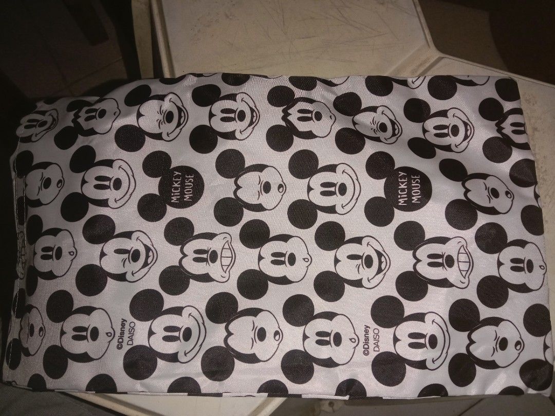 Lagayan Ng tissue, Women's Fashion, Bags & Wallets, Purses & Pouches on ...