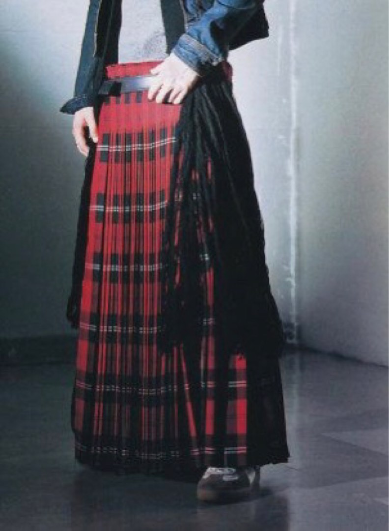 Long kilt, Women's Fashion, Bottoms, Skirts on Carousell