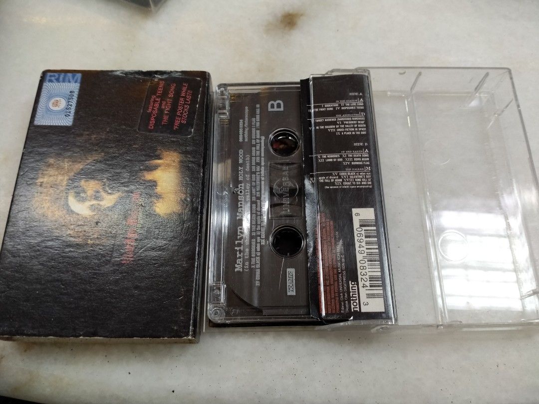 Marilyn Manson Hollywood Cassette Tape Kaset Hobbies And Toys Music And Media Cds And Dvds On Carousell