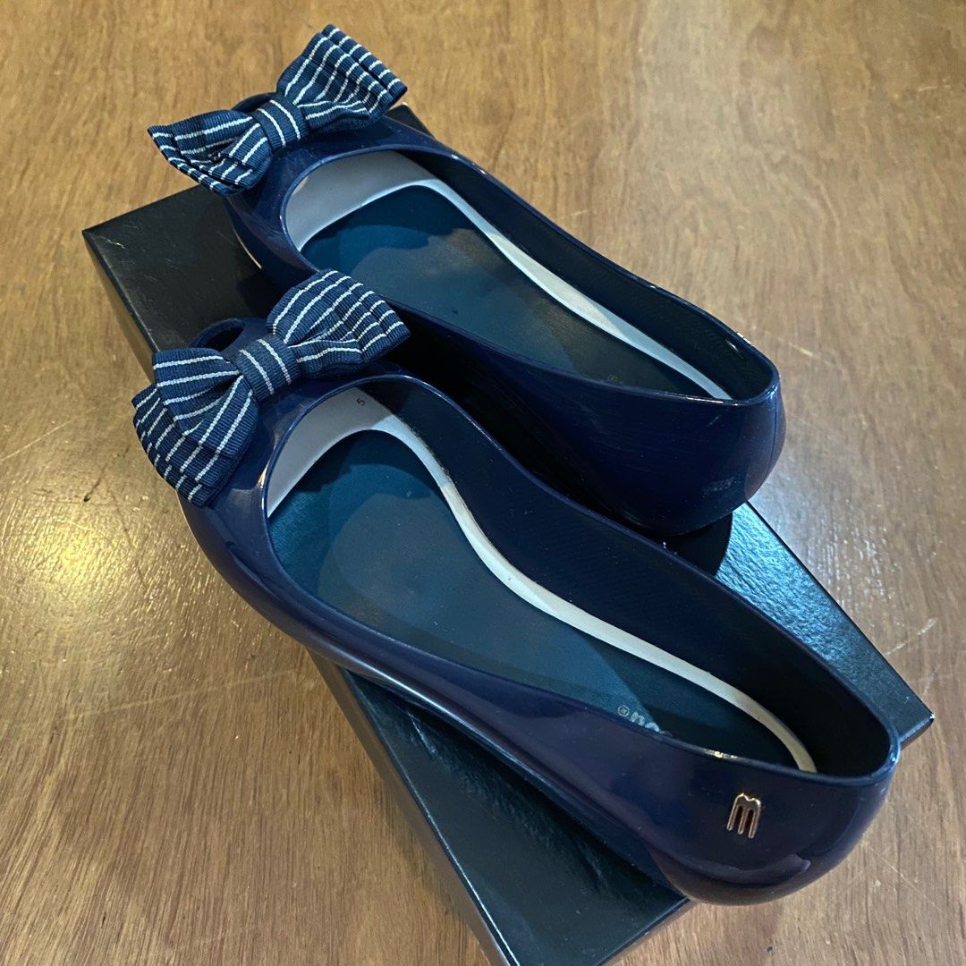 Melissa, Women's Fashion, Footwear, Flats on Carousell