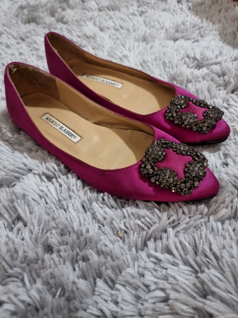Monolo Blahnik, Women's Fashion, Footwear, Flats & Sandals on Carousell