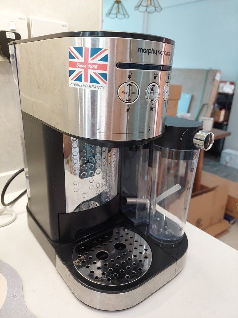 Morphy Richards Expresso Coffee Machine with auto foam, TV & Home ...