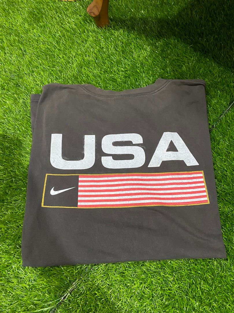 Nike Vintage USA Flag, Men's Fashion, Tops & Sets, Tshirts & Polo ...