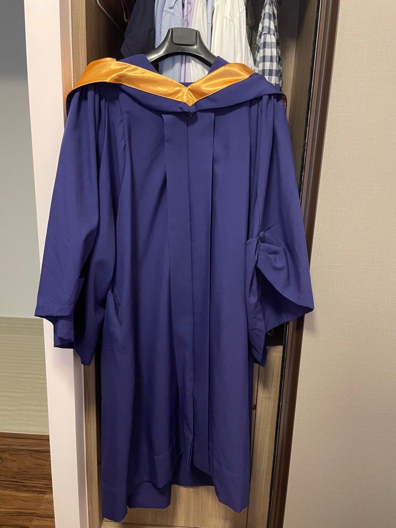 NUS graduation gown, Men's Fashion, Coats, Jackets and Outerwear on ...