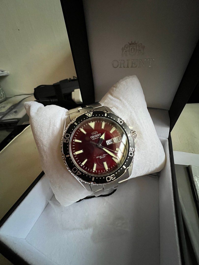 Orient Kamasu Red with Strapcode Bracelet, Men's Fashion, Watches ...
