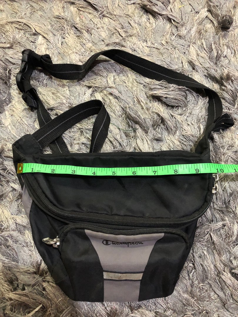 Pouchbag jenama Champion, Men's Fashion, Bags, Belt bags, Clutches and ...