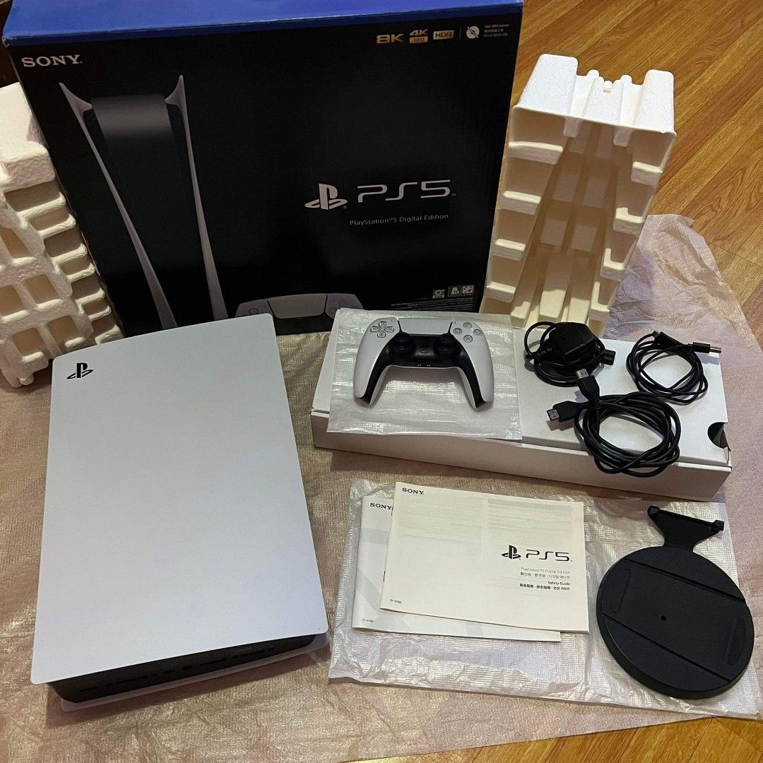 Ps5 Digital Edition like new, Video Gaming, Video Game Consoles ...