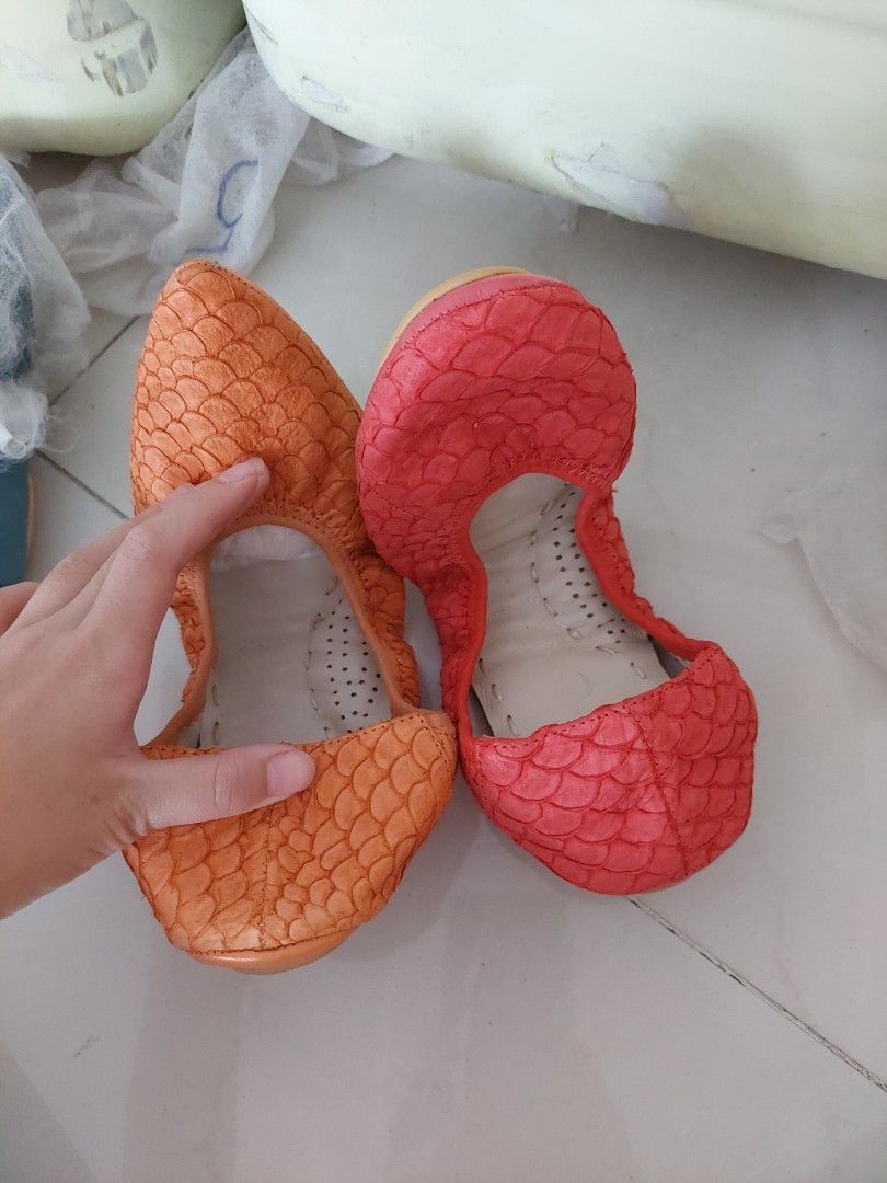 Real fish scales shoe for woman, Women's Fashion, Footwear, Flats on ...