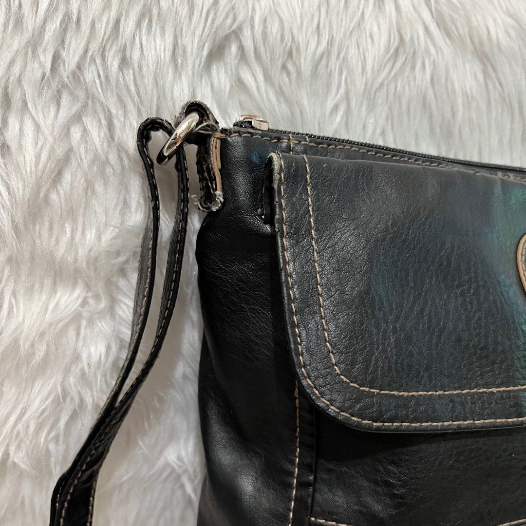Authentic Relic by Fossil Crossbody Bag, Women's Fashion, Bags ...