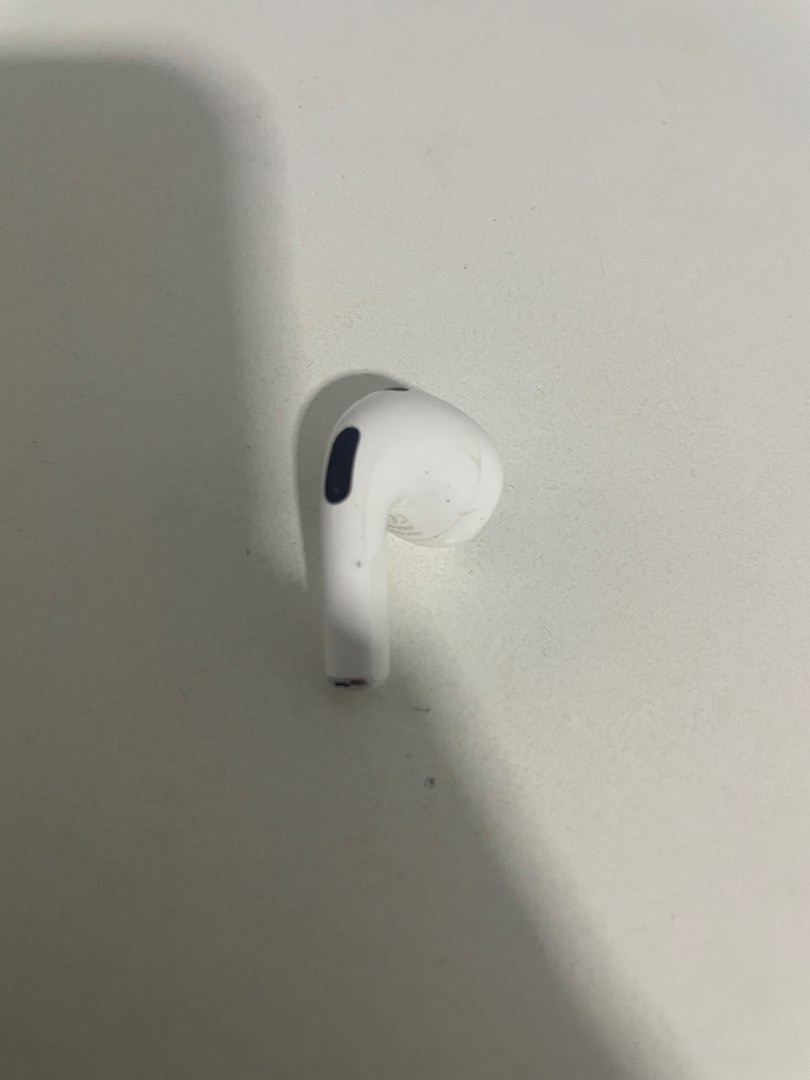 Right Airpod, Audio, Earphones on Carousell