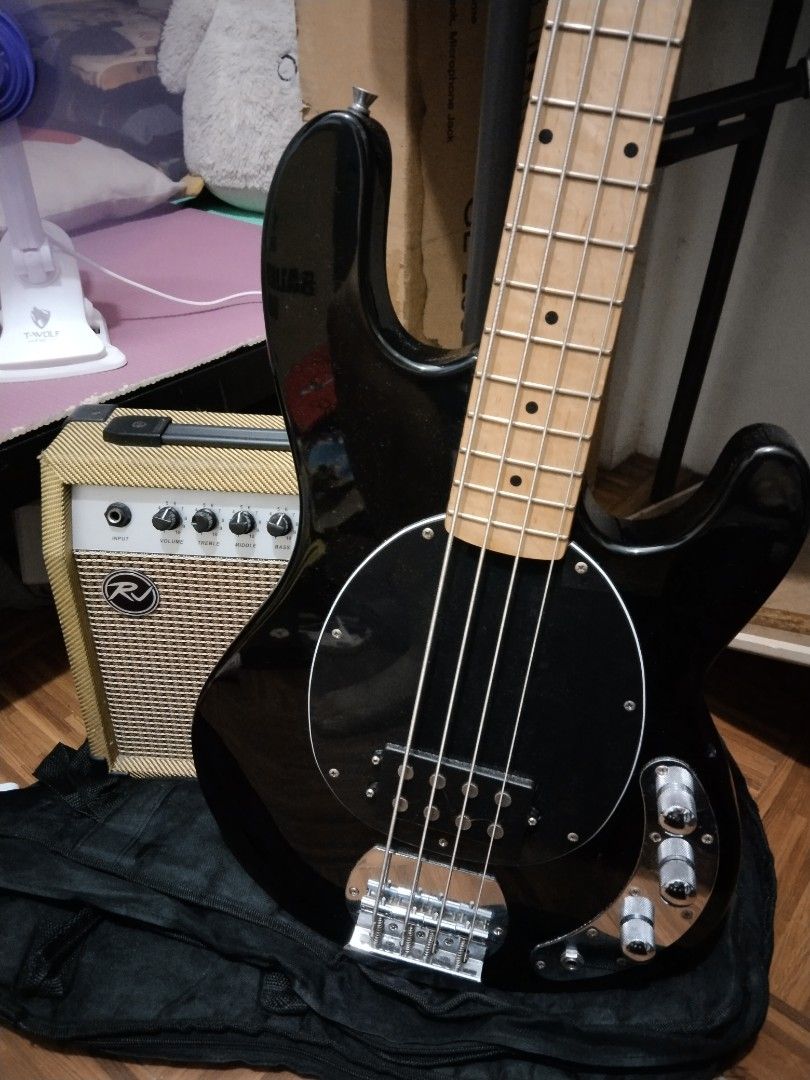 RUSHH!! FOR SALE!! FERNANDO BASS GUITAR COMPLETE SET!!!, Hobbies & Toys ...