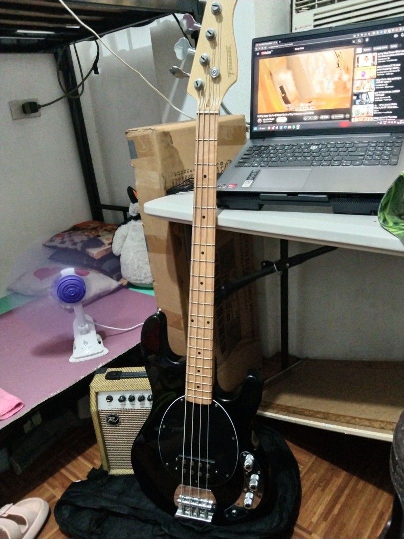 RUSHH!! FOR SALE!! FERNANDO BASS GUITAR COMPLETE SET!!!, Hobbies & Toys ...