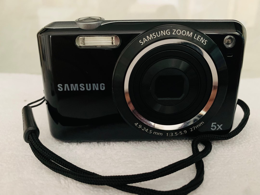 Samsung digital Camera ES65, Photography, Cameras on Carousell