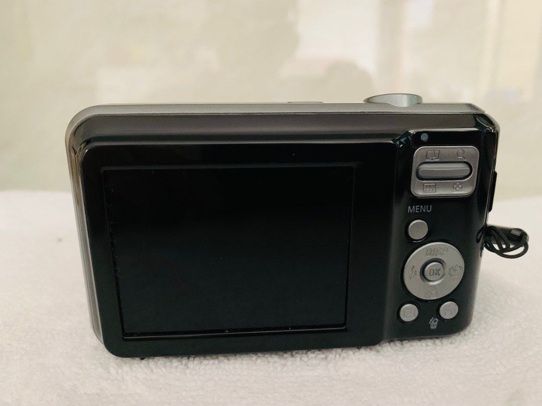 Samsung digital Camera ES65, Photography, Cameras on Carousell