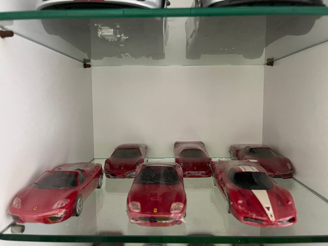 Shell Ferrari set, Hobbies & Toys, Toys & Games on Carousell