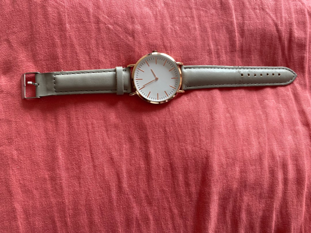 Simple grey watch, Women's Fashion, Watches & Accessories, Watches on ...