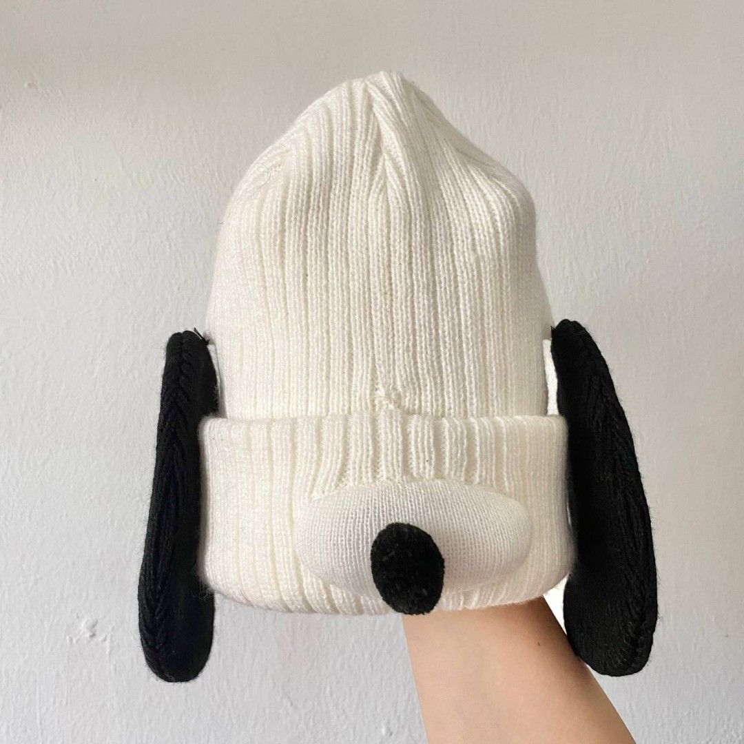 Snoopy snow cap, Men's Fashion, Watches & Accessories, Cap & Hats on ...