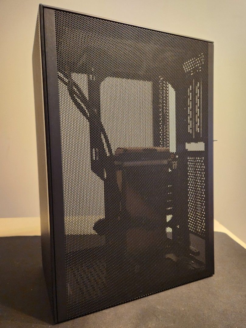 SSUPD Meshlicious Full Mesh ITX Chassis, Computers & Tech, Desktops on ...