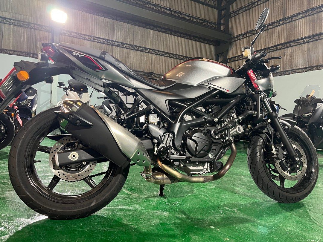 SUZUKI SV650XA, 機車, 重機在旋轉拍賣