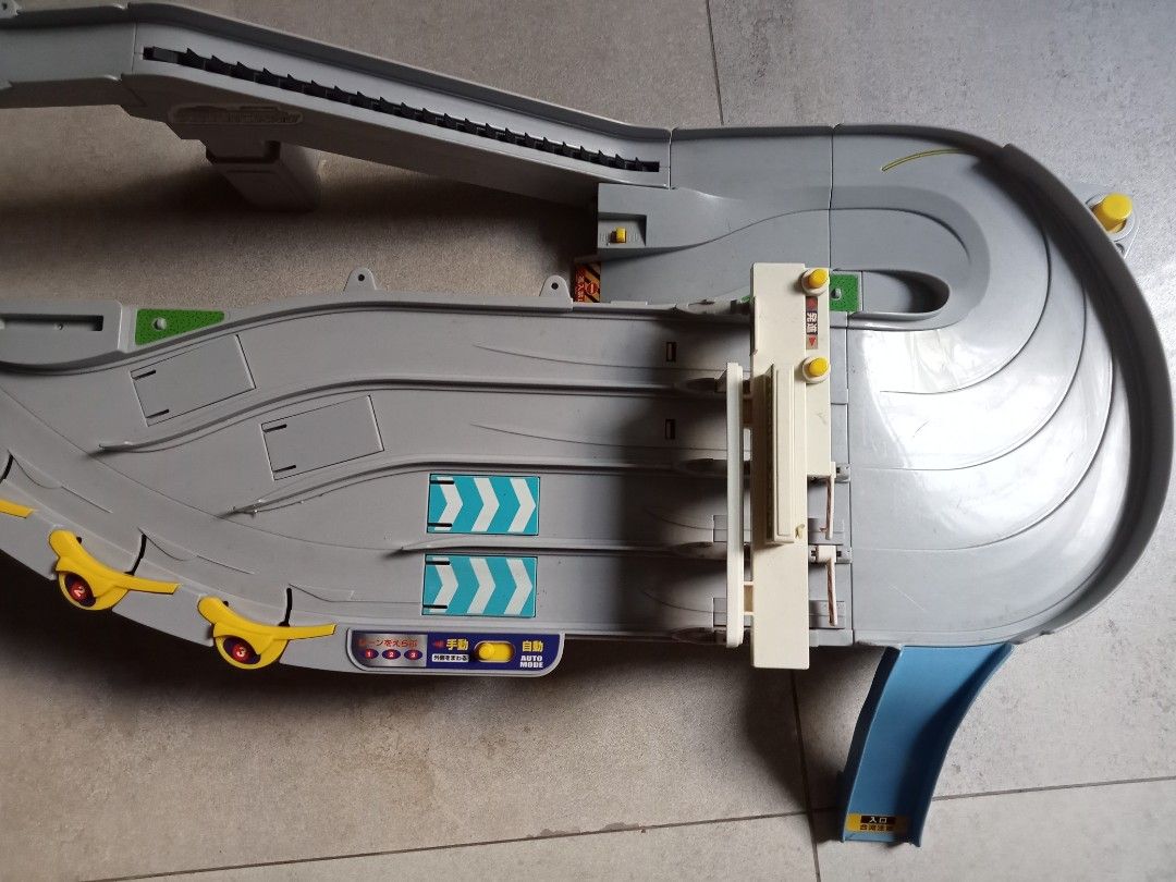 TOMICA TOLL GATE ETC DRIVE, Hobbies & Toys, Toys & Games on Carousell