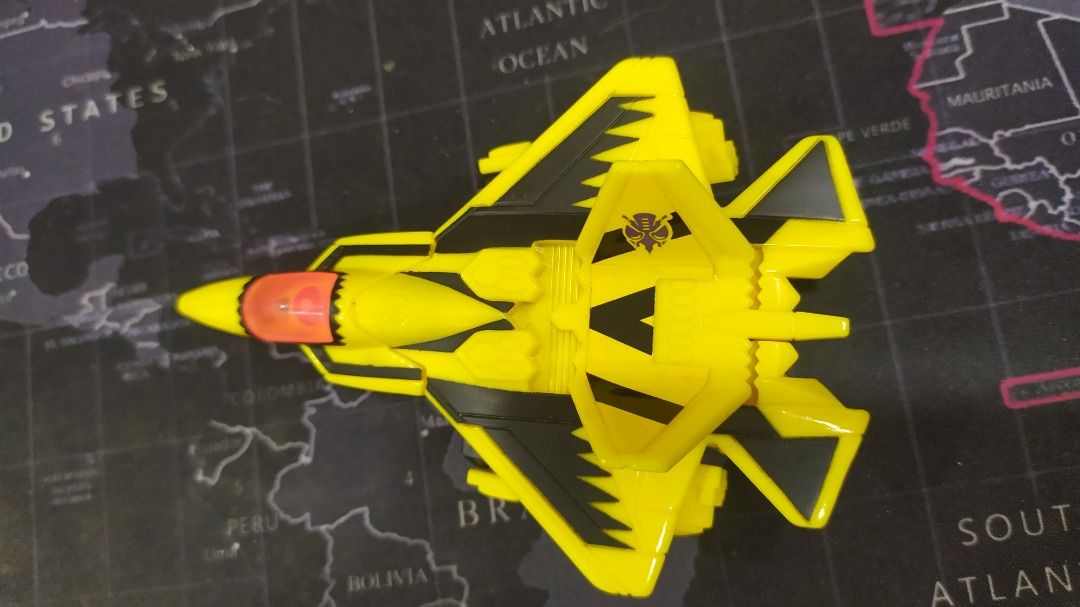 transformers beast wars japanese plane, Hobbies & Toys, Toys & Games on ...