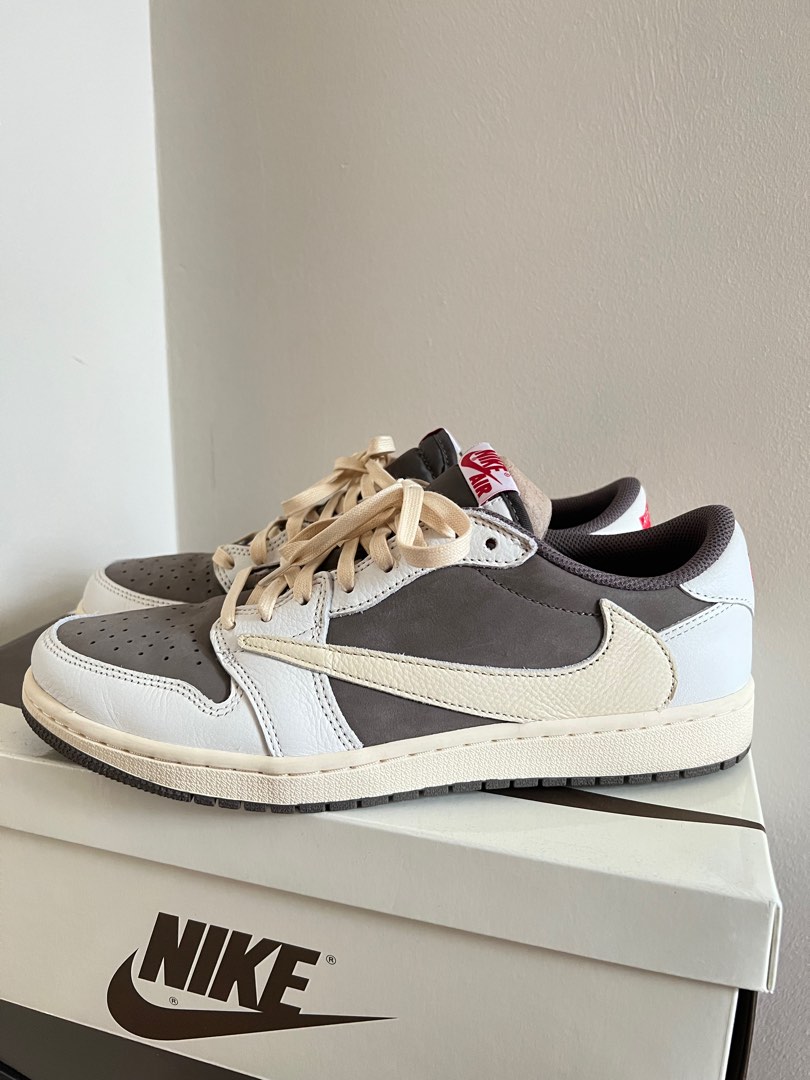 Travis Scott Reverse Mocha, Men's Fashion, Footwear, Sneakers on Carousell